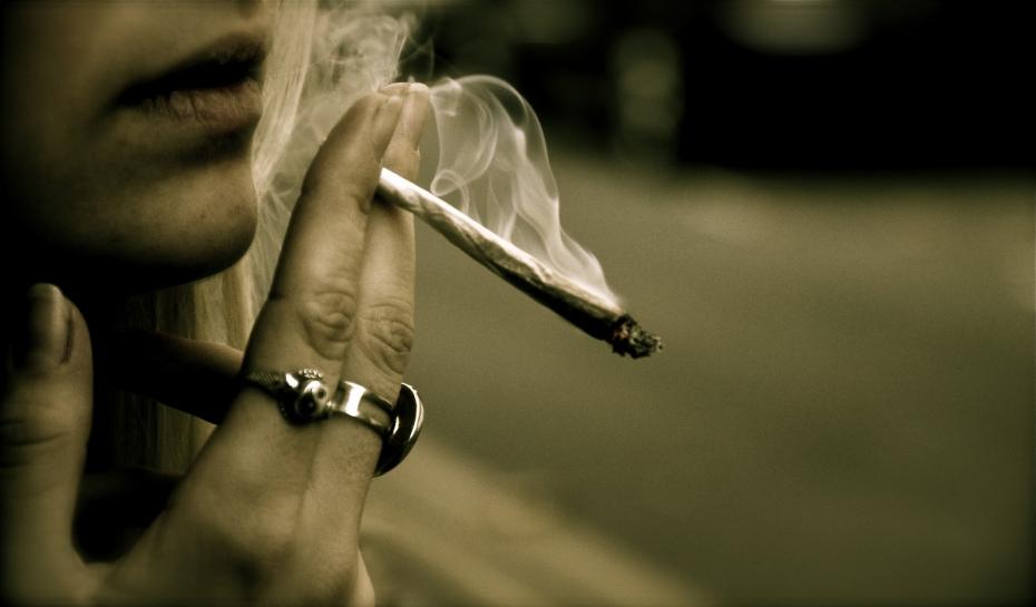 Comment j’ai commencé à fumer et ne me suis plus arrêtée | La ZEP